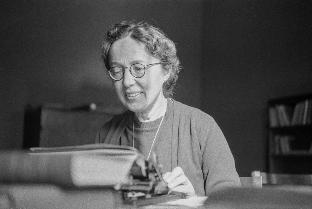 Onsdagskväll i Östra stallet: Vem var Agnes Geijer? -Riksantikvarieämbetet